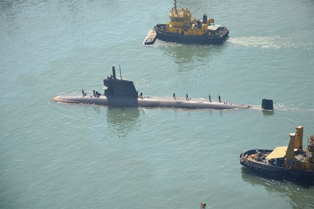 Indian Navy's Scorpene Submarine Undergoes First Sea Trial - News18