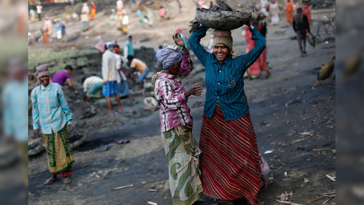 Centre Forcing States to Reduce Projected Demand Under MGNREGA: Supreme ...