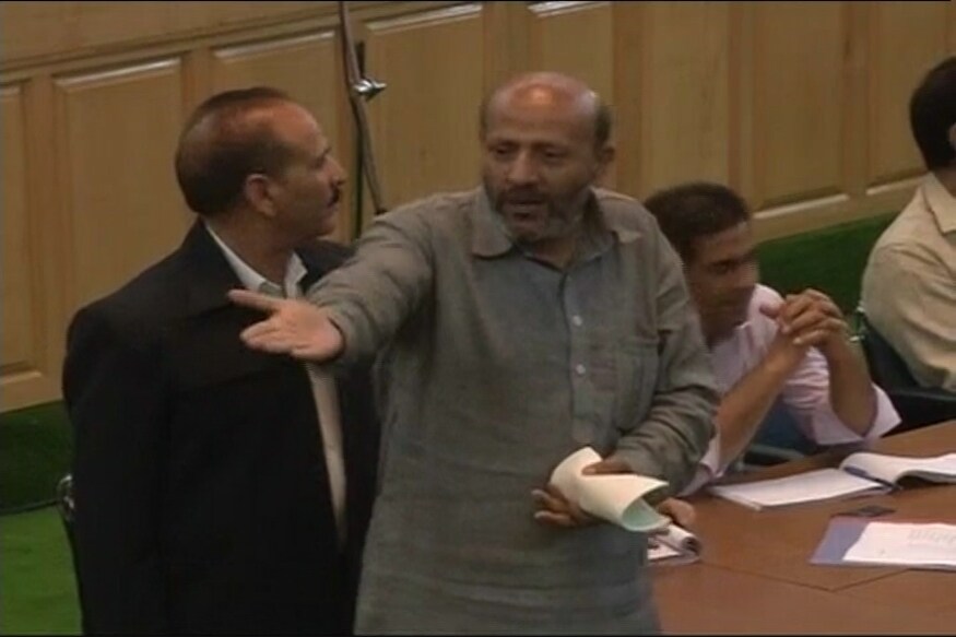 Independent Kashmir MLA Sheikh Abdul Rashid Detained Independent Kashmir MLA Sheikh Abdul Rashid Detained