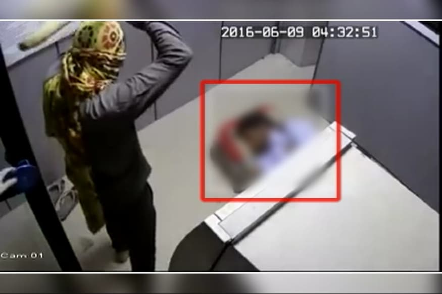 ATM Robbery Caught On CCTV in Rajasthan - News18