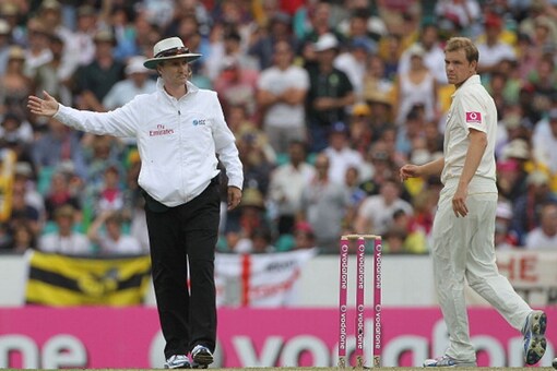Billy Bowden Dropped From NZ's International Umpiring Panel
