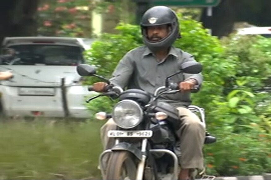 Helmetless Riders Will Not Be Given Fuel in Kerala: Transport Min - News18