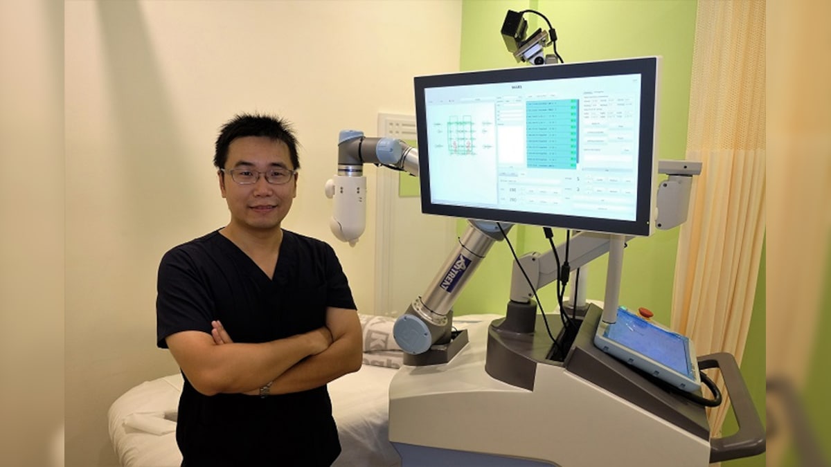 Meet Emma, The New Robot Therapist to Help Relieve Muscle Pain - News18