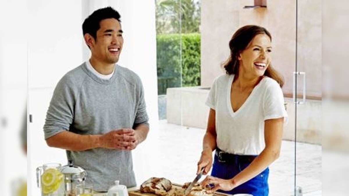 Trying To Lose Weight? Be Friendly With Thinner People: Study