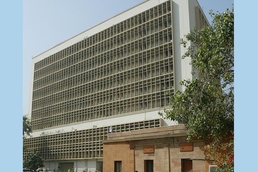 Pakistan Foreign Debt Soars to Rs 74 Trillion - News18