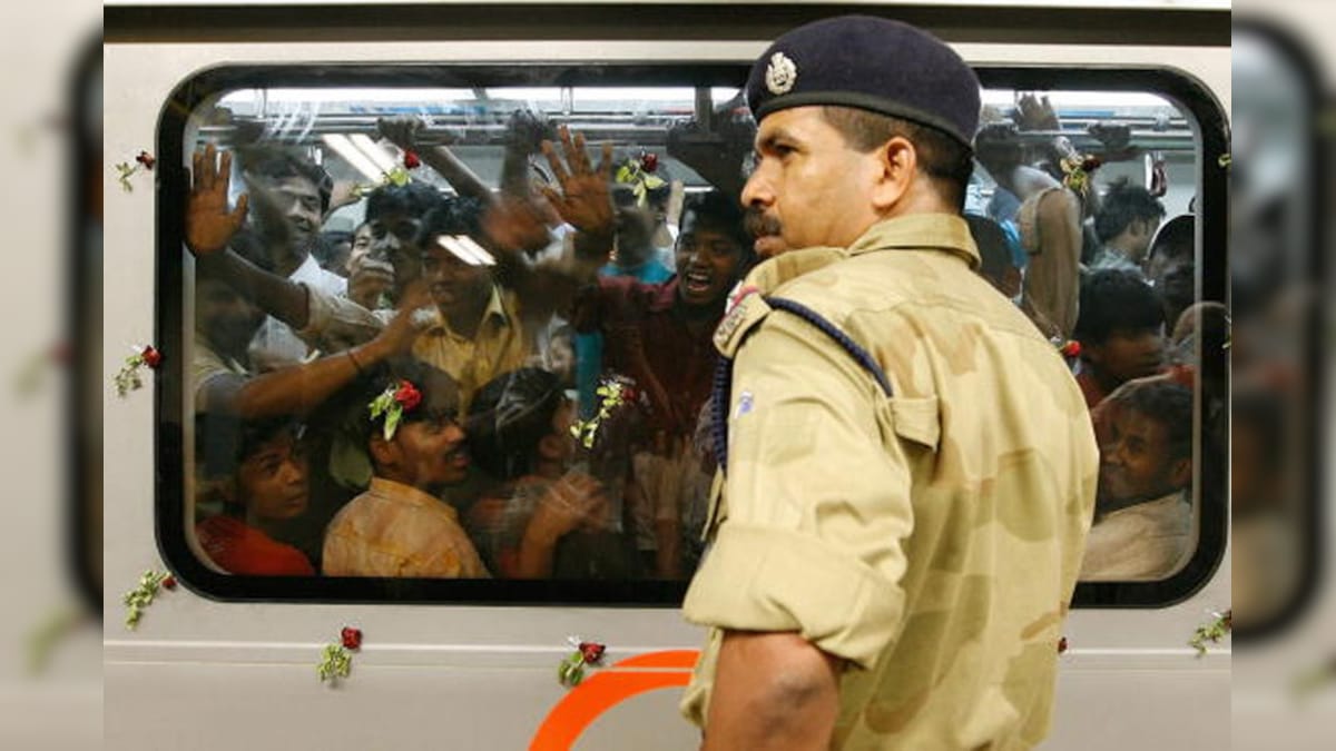 Delhi Metro: Govt Approves Additional 5,000 CISF Troops, New DIG Post ...