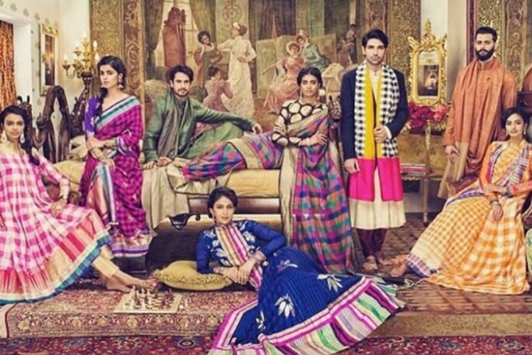 Revive The Indian Handloom With These Fashion Picks This Independence ...