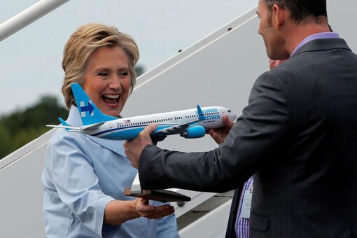 Hillary Clinton Flies With Journalists on Campaign Plane