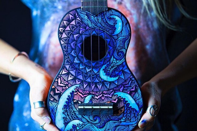 This Artist Paints Bohemian Art On Musical Instruments And It's ...
