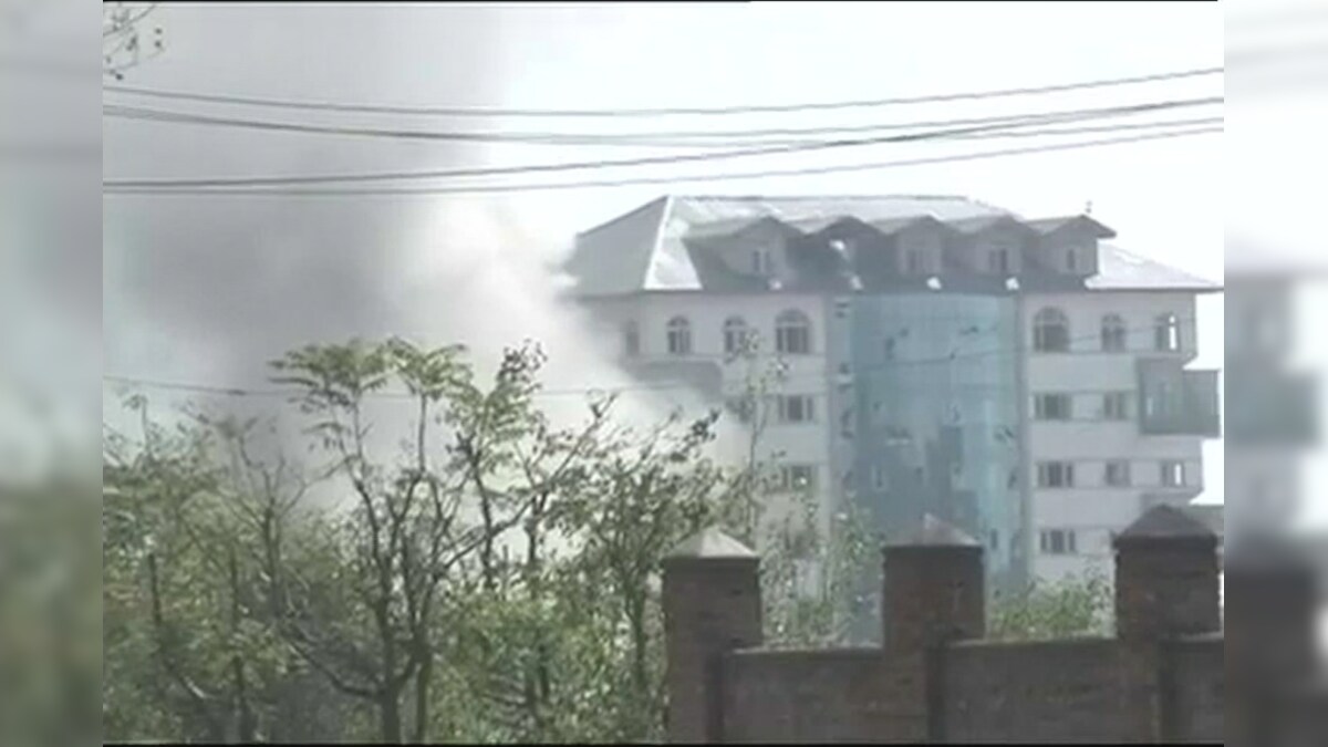 Pampore Gunbattle: Operation Resumed Against Holed-Up Suspected ...