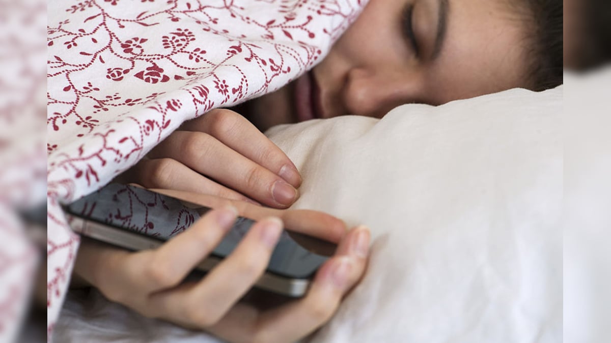 Get Better Sleep With a Little Self-control