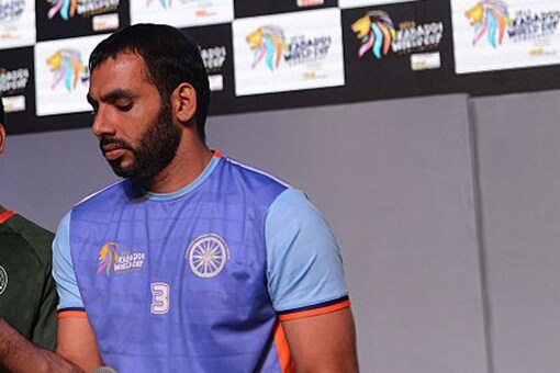 Pro Kabaddi League 2017: Anup Kumar Dispels Retirement Rumours - News18