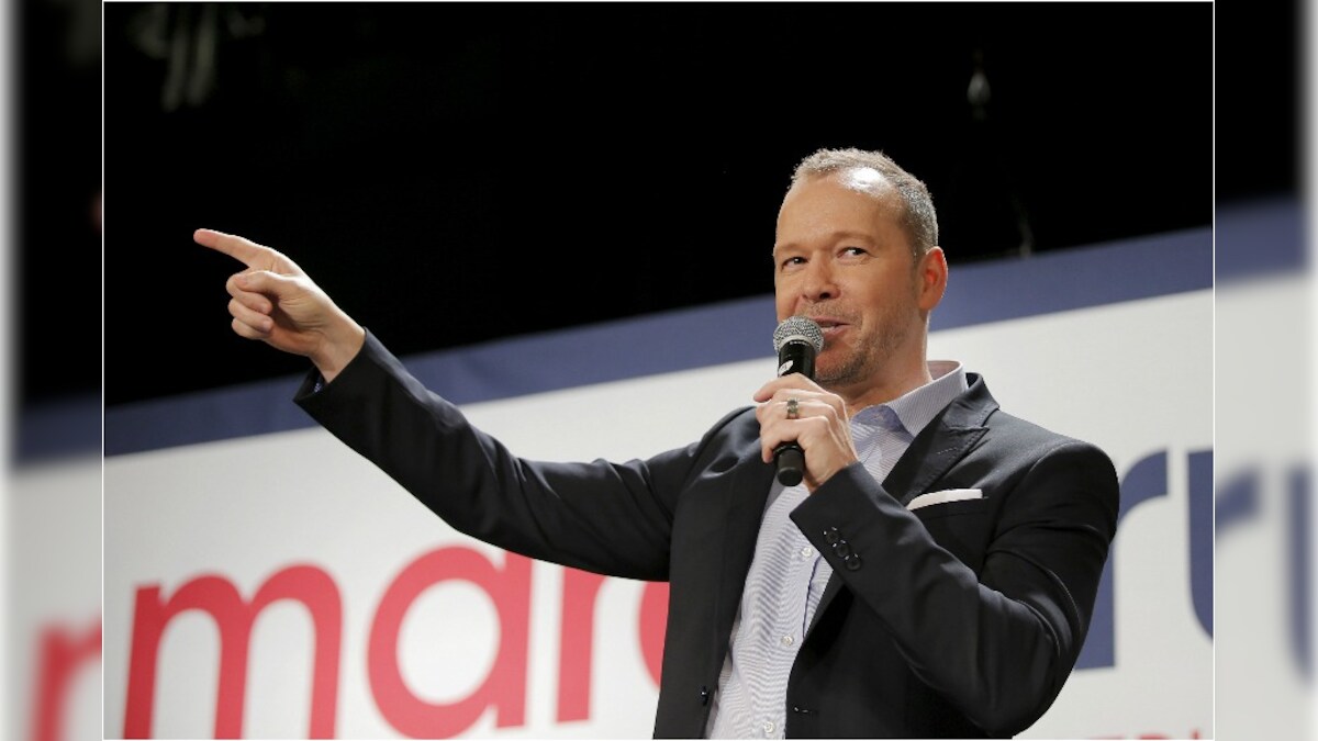 American Singer Donnie Wahlberg Sets Guinness Record For Most Selfies ...