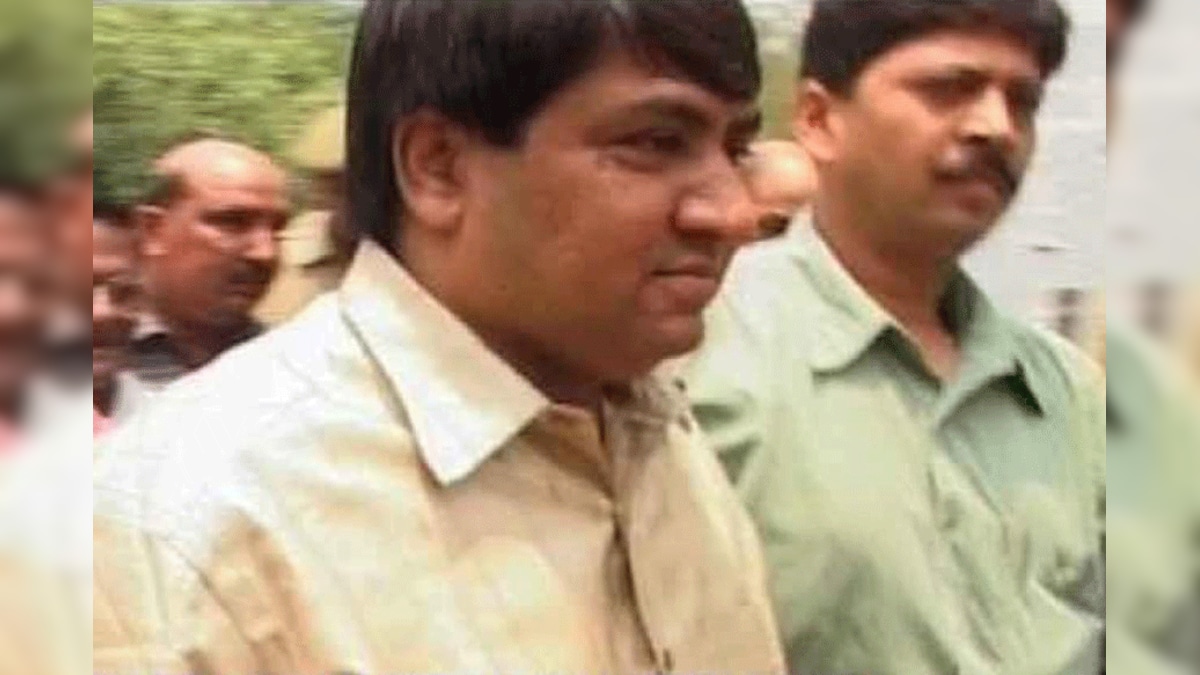 Ex-Mumbai Cop, Telgi Aide Acquitted in Fake Stamp Scam Case - News18