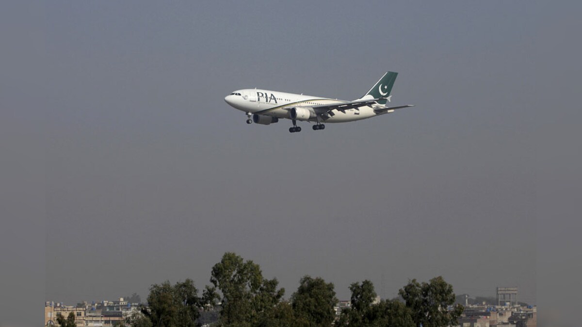 Pakistan Flight To Medina Took 7 Extra Passengers Standing on Aisle ...