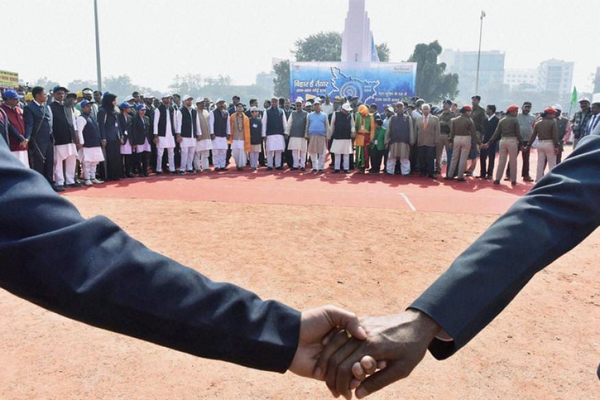 Thousands Join 'World's Longest Human Chain' in Bihar