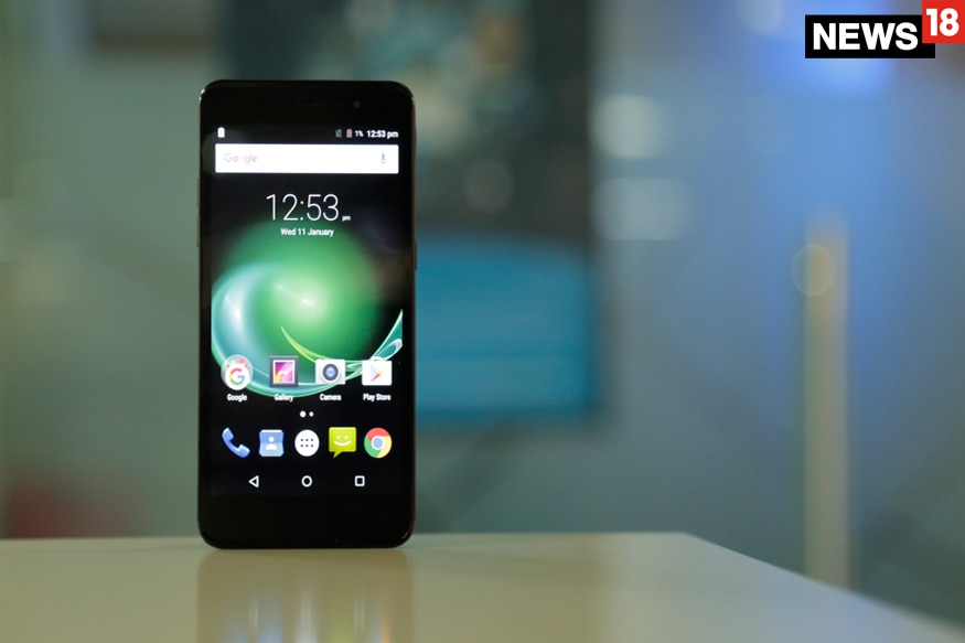 Panasonic P77 Review: Looks Good, But Offers Nothing Special | Tech ...