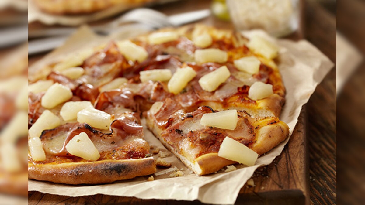 Iceland President Pooh-Poohs Pineapple-Topped Pizza