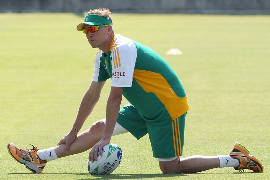 Champions Trophy 2017: Sri Lanka Hire Allan Donald as Bowling Consultant