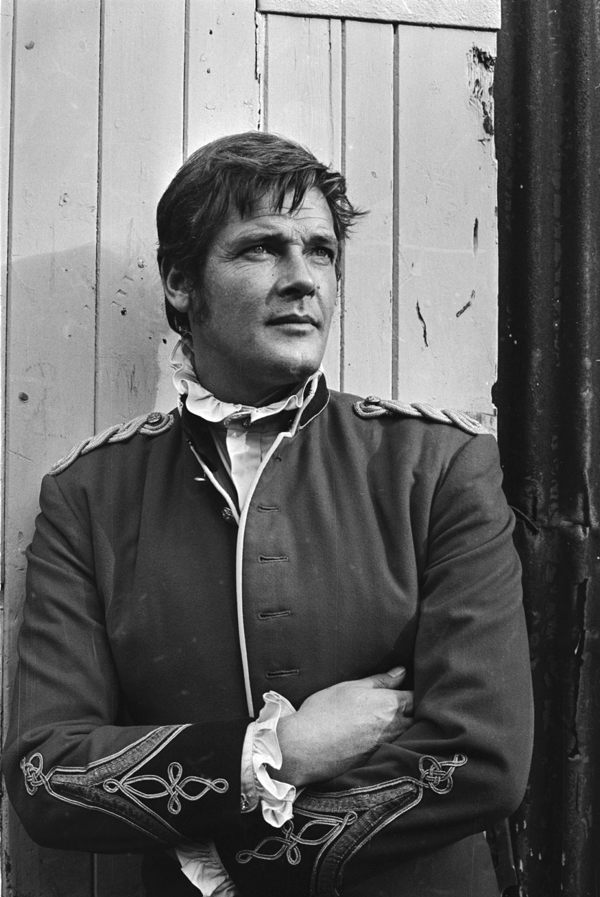 Roger Moore (1927-2017): The longest-serving James Bond - News18