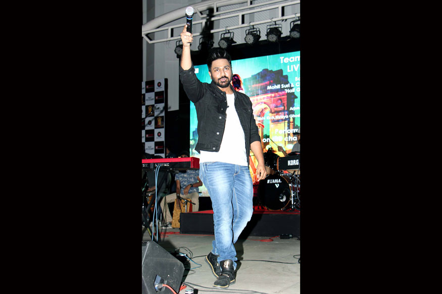 Shraddha Kapoor, Arjun Kapoor at 'Half Girlfriend' Music Concert - News18