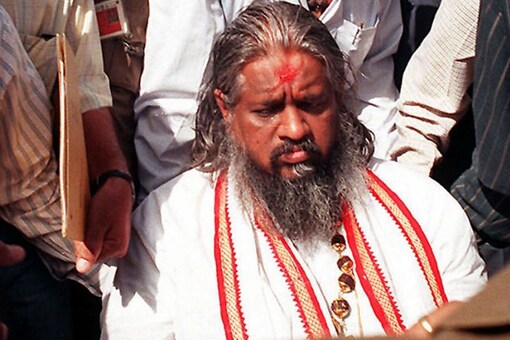 Godman Chandraswami, ‘Guru’ of PV Narsimha Rao, is Dead - News18