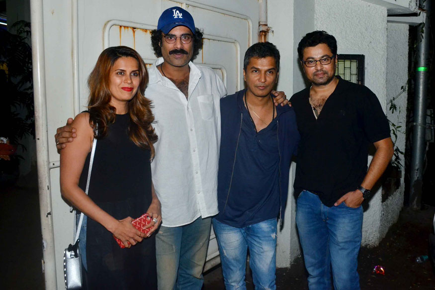 Star Spotting: Salman Khan, Shahid Kapoor, Bipasha Basu, Karan Singh ...