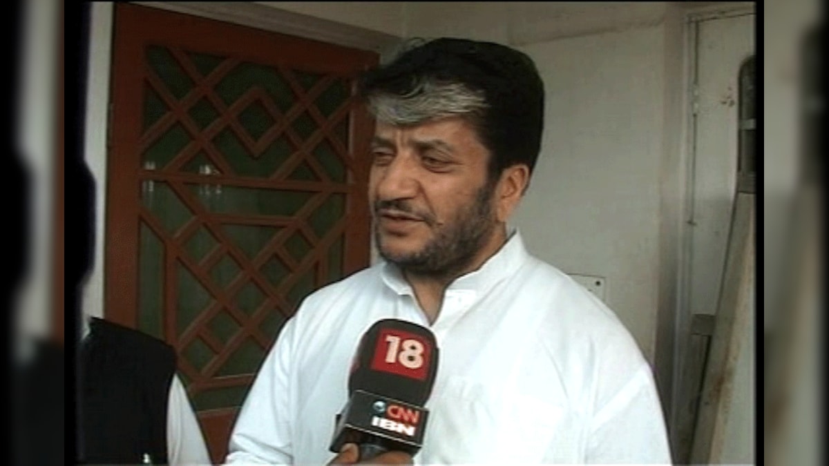 ED Issues Fresh Summons to Separatist Leader Shabir Shah - News18