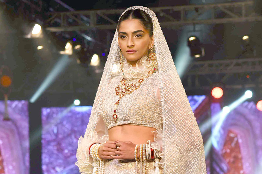 Sonam Kapoor, Sara Ali Khan, Disha Patani at fashion event in New Delhi ...