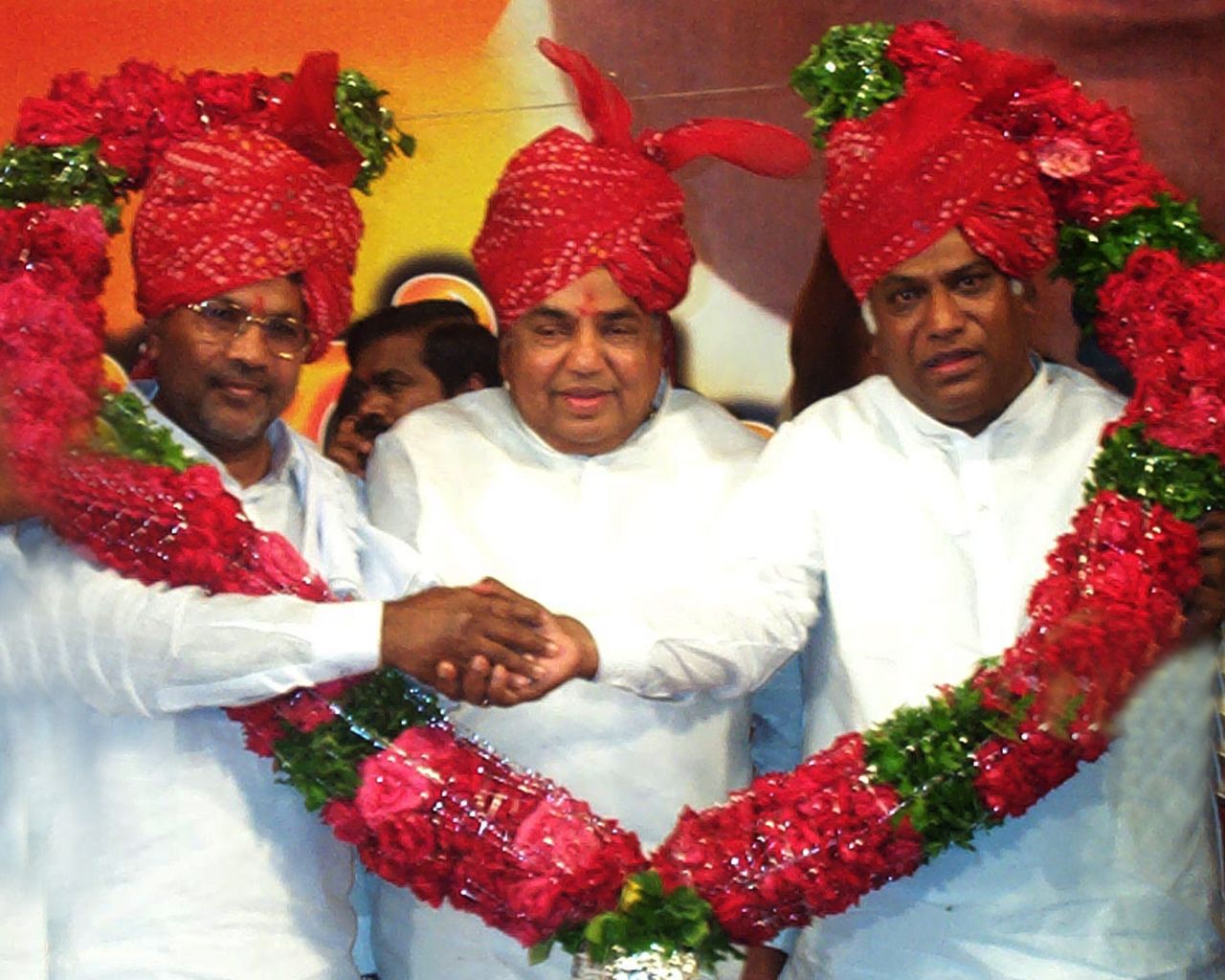 Former Karnataka CM Dharam Singh Passes Away After Cardiac Arrest - News18