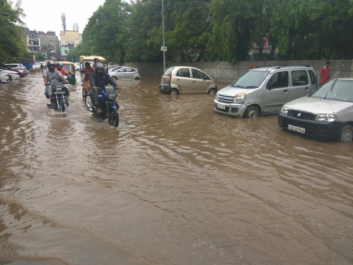 Delhi-NCR Waterlogged After Heavy Downpour, Morning Commute Hit | India ...