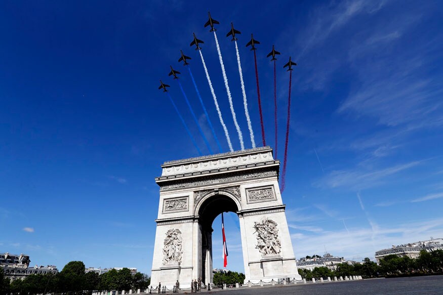 Now You Can Fly Over Paris With A VR Jet Pack - News18