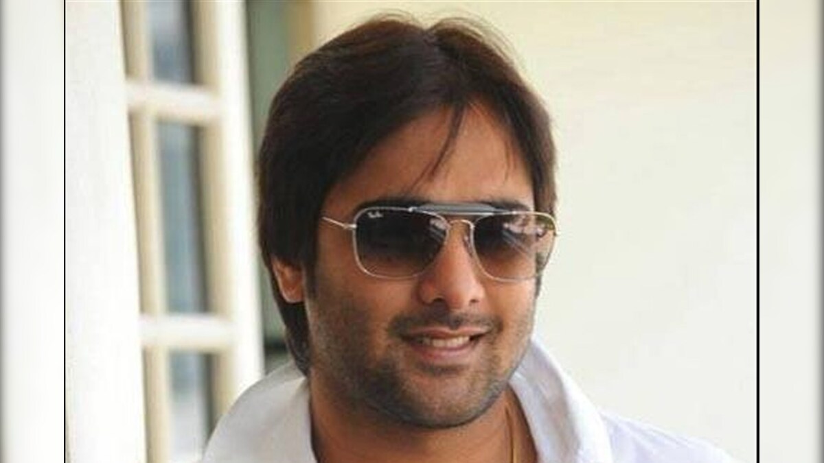 Telugu Actor Tarun Appears Before SIT In Drug Case - News18