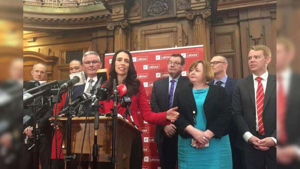 New Zealand Party Leaders Meet With Caucuses to Start Negotiation Talks