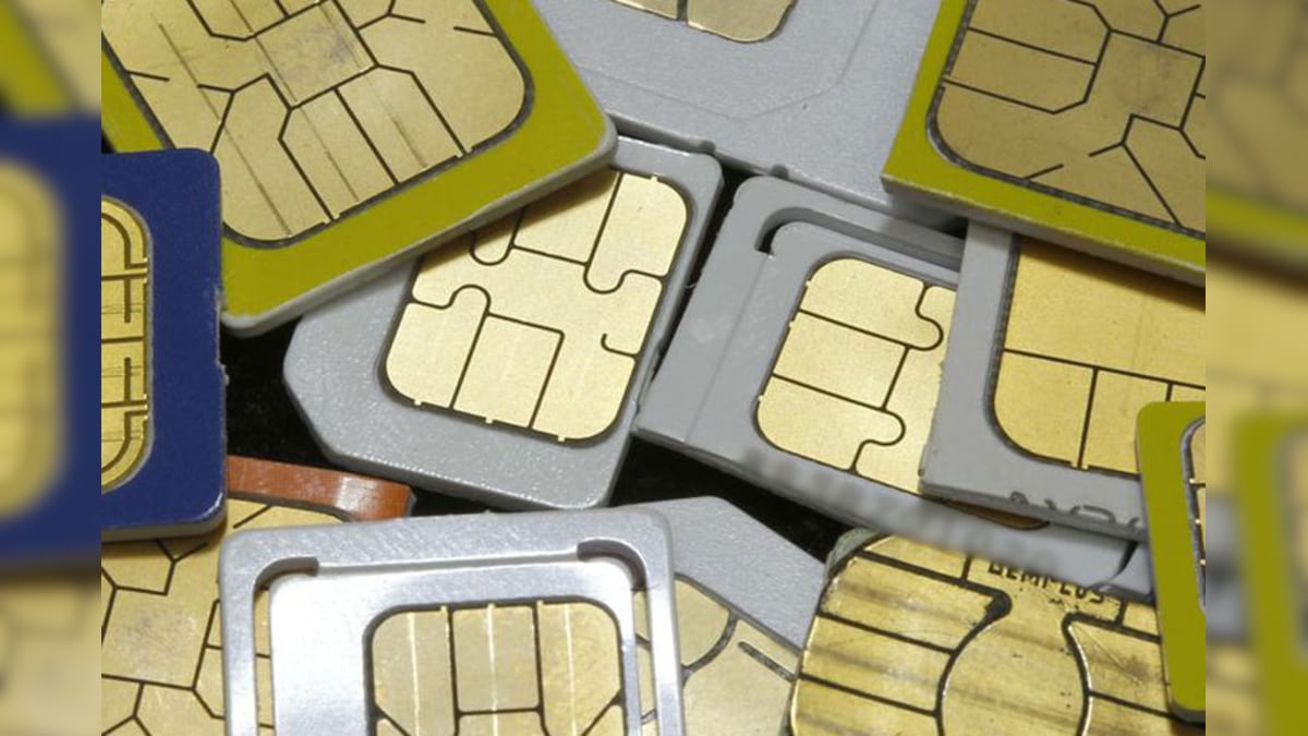 Aadhaar Not Compulsory to Get New SIM Cards: Government - News18