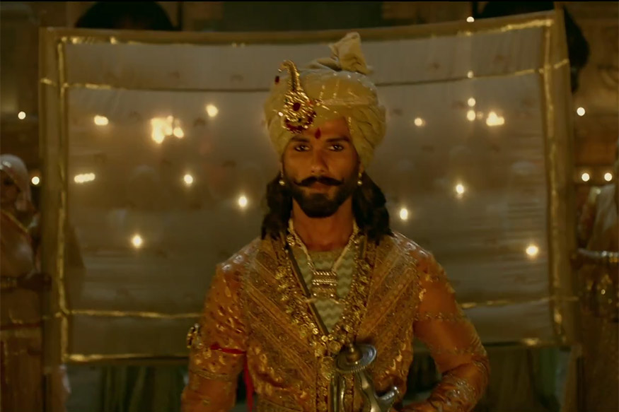 Deepika, Shahid & Ranveer Singh's Regal Avatars from Padmaavat - News18