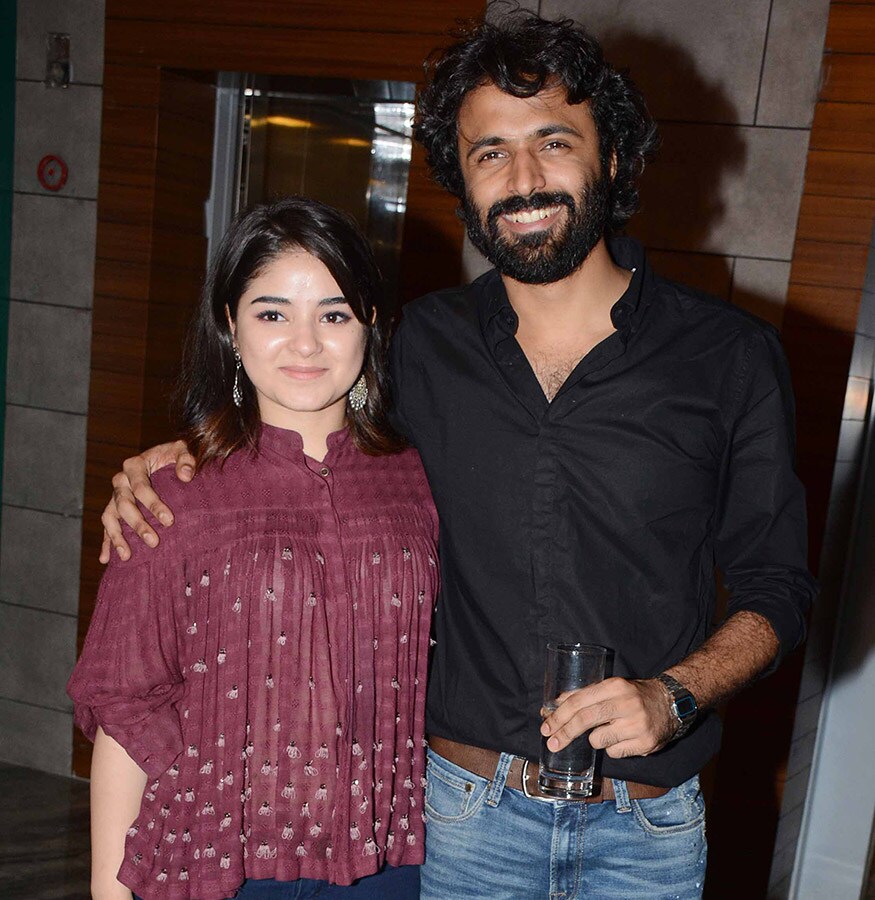 Aamir Khan Celebrates Secret Superstar's Success In Style - News18