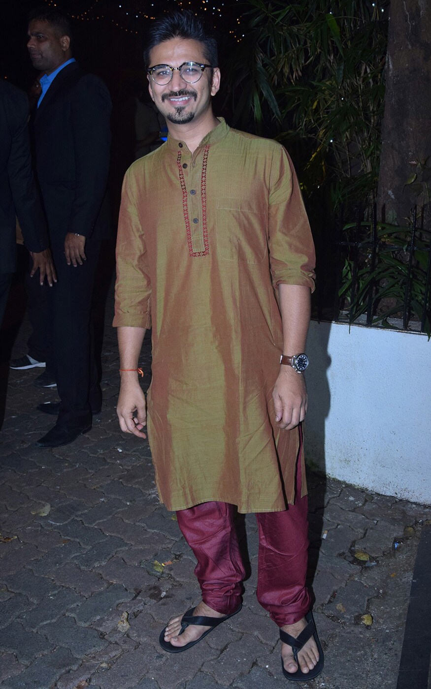 Aamir Khan's Diwali Party: A Star-Studded Affair - News18
