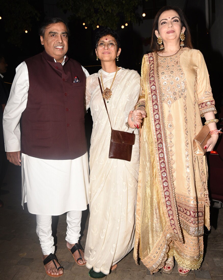 Aamir Khan's Diwali Party: A Star-Studded Affair - News18