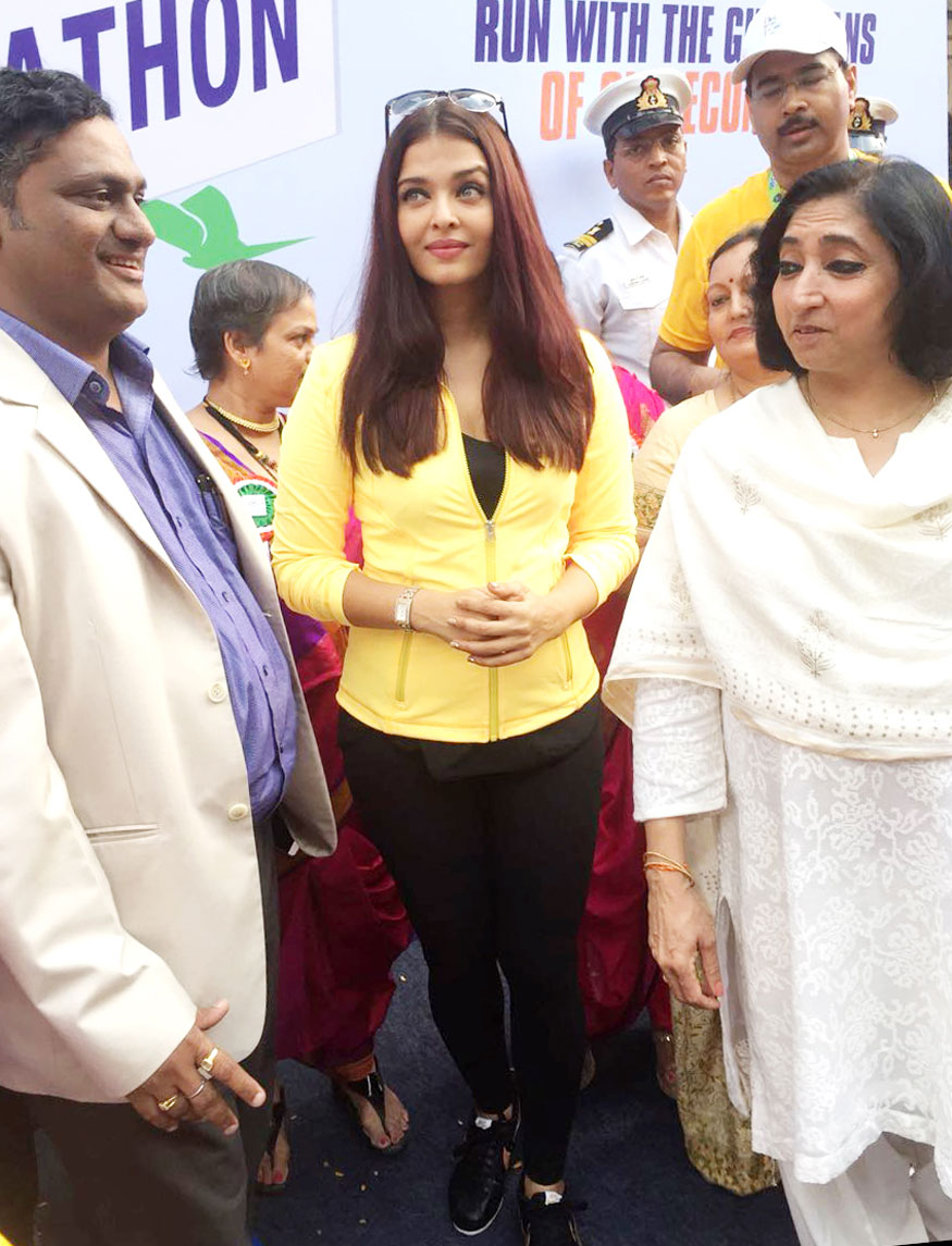 Aishwarya Rai Bachchan at Marathon Flag Off in Mumbai - News18