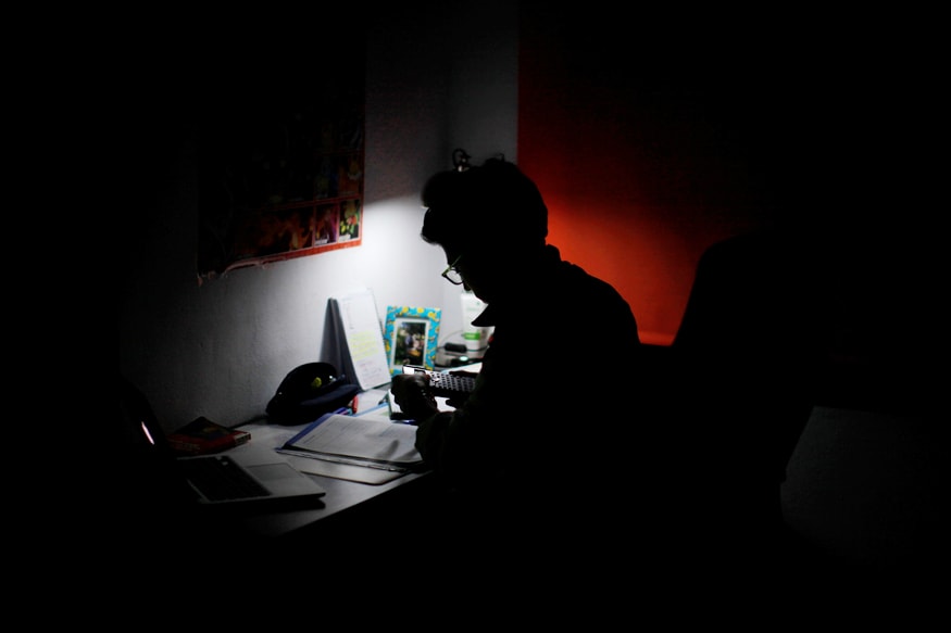 5 Simple Tips to Payback Your Debt Faster