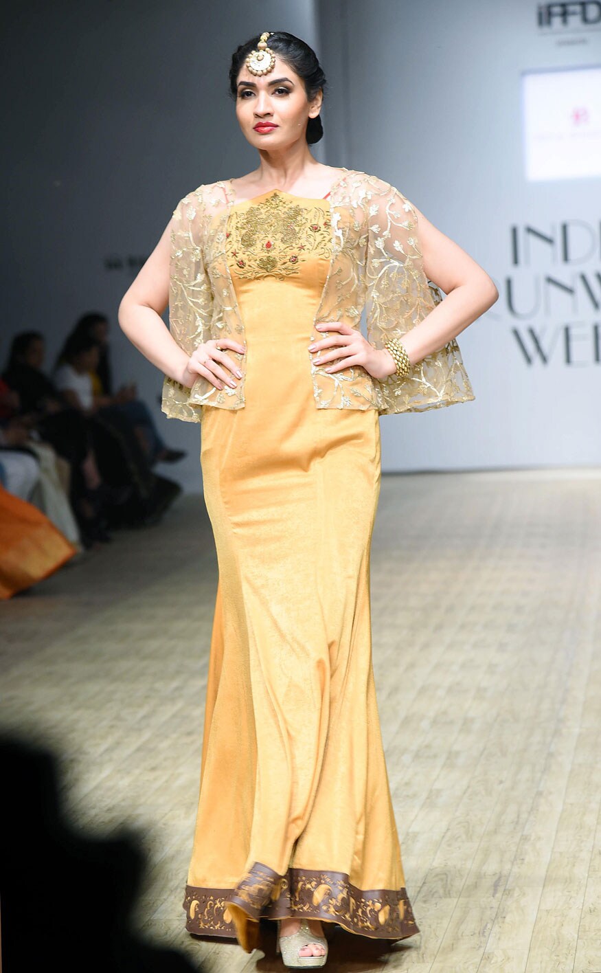 Saiyami Kher walks the ramp at India Runway Week in Delhi - News18