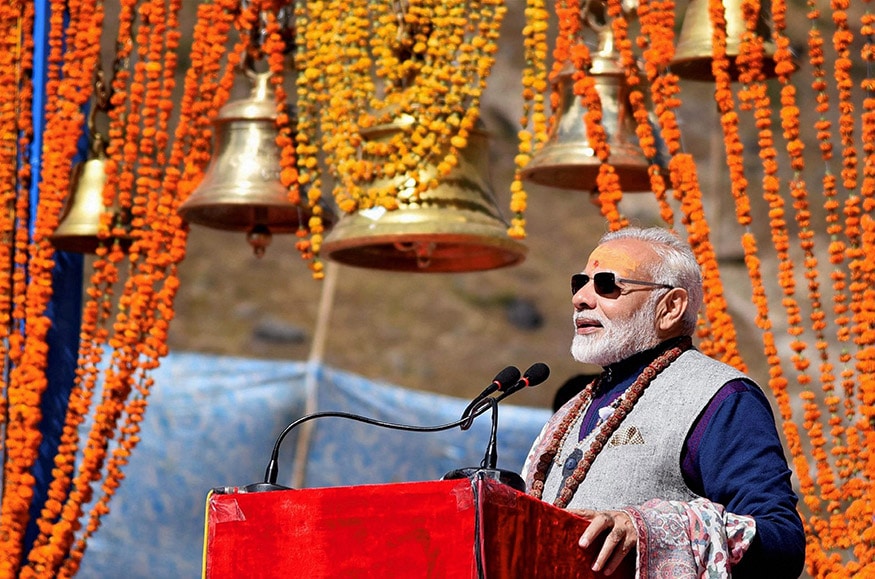 PM Modi Offers Prayers At Kedarnath Shrine - News18