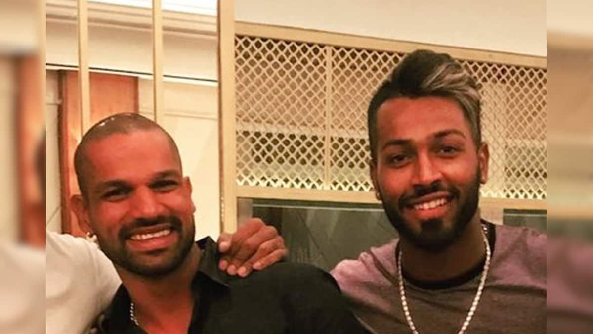 IPL 2019 | Dhawan Breaks Into a Jig With Pandya at Kotla