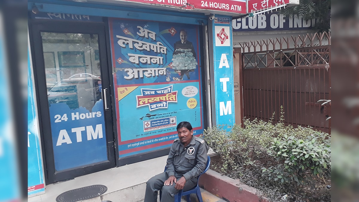 Demonetisation Flashback: People Stood in Queues like Zombies, Recall ...