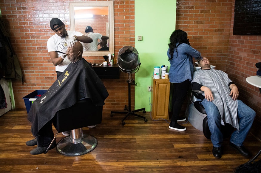 This Barber Gives Free Haircuts to the Homeless People - News18