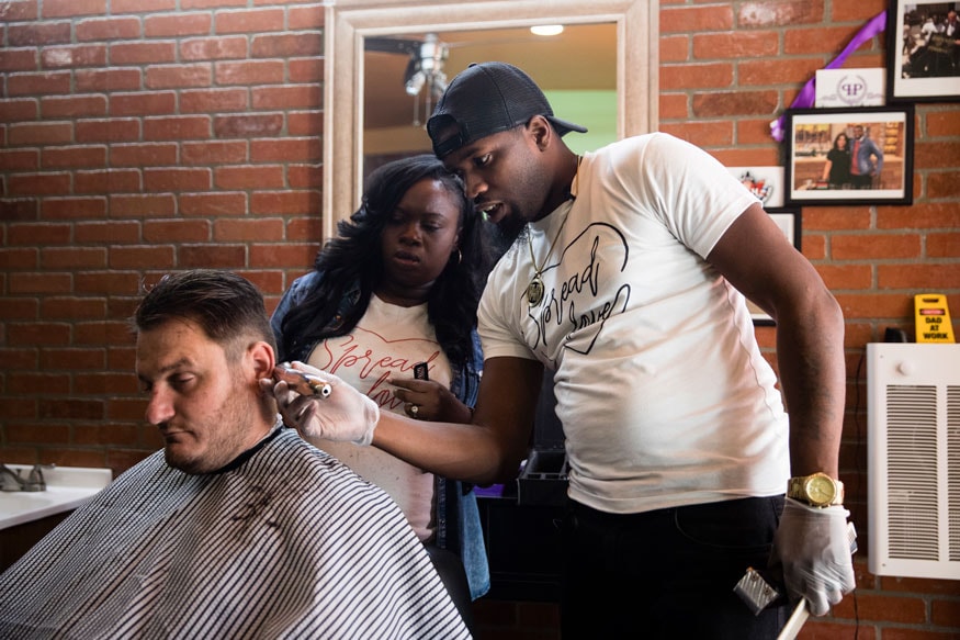 This Barber Gives Free Haircuts to the Homeless People - News18