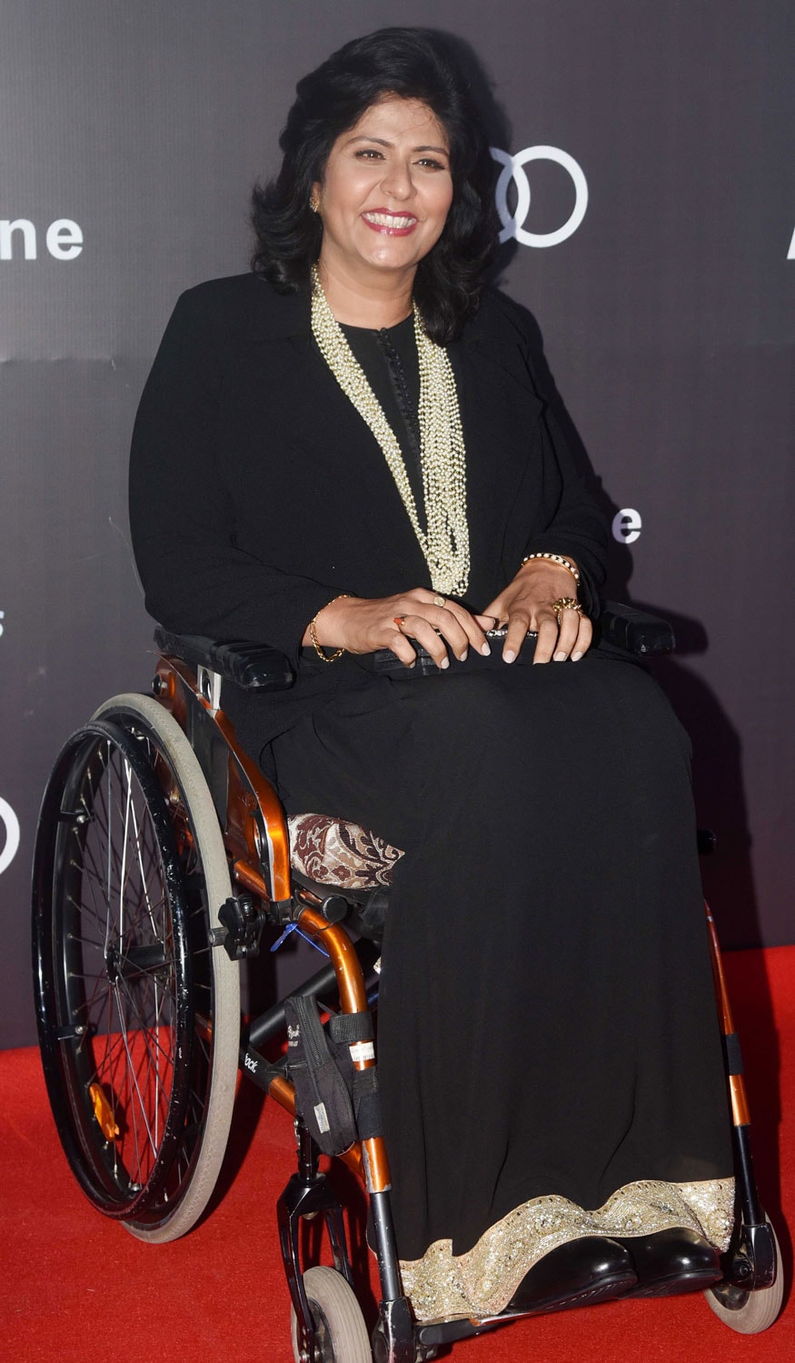 Virat-Anushka Make Heads Turn at Indian Sports Honours Awards - News18