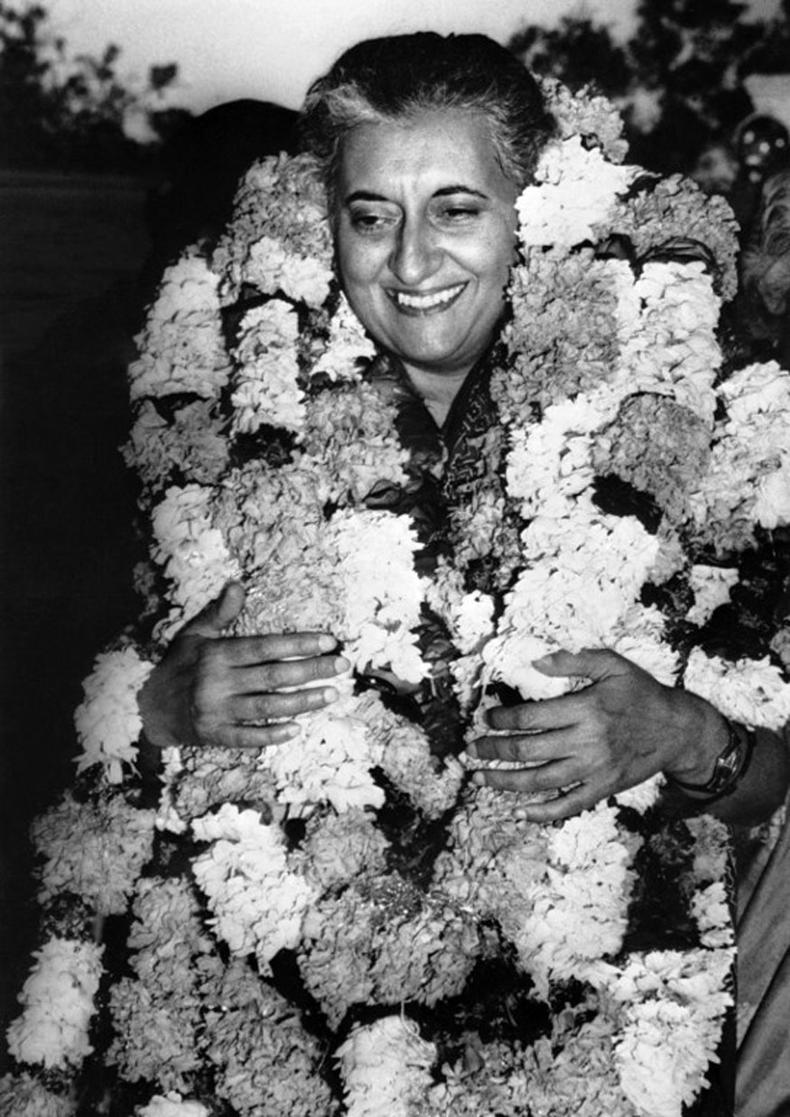 Indira Gandhi's 103rd Birth Anniversary: 24 Rare Photos of 'Iron Lady ...