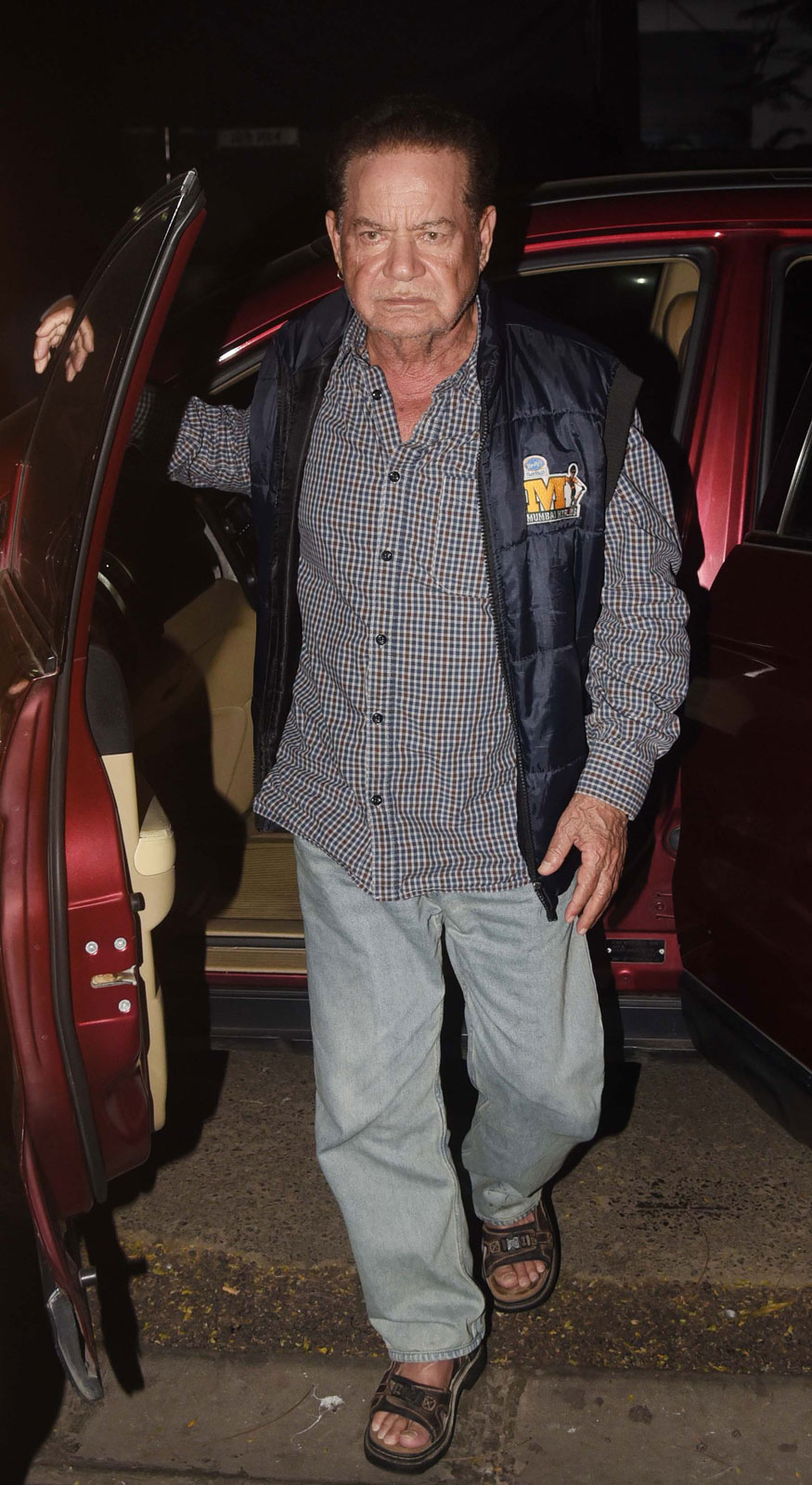 Helen's Birthday Party: Malaika Arora, Iulia Vantur Grab Eyeballs - News18